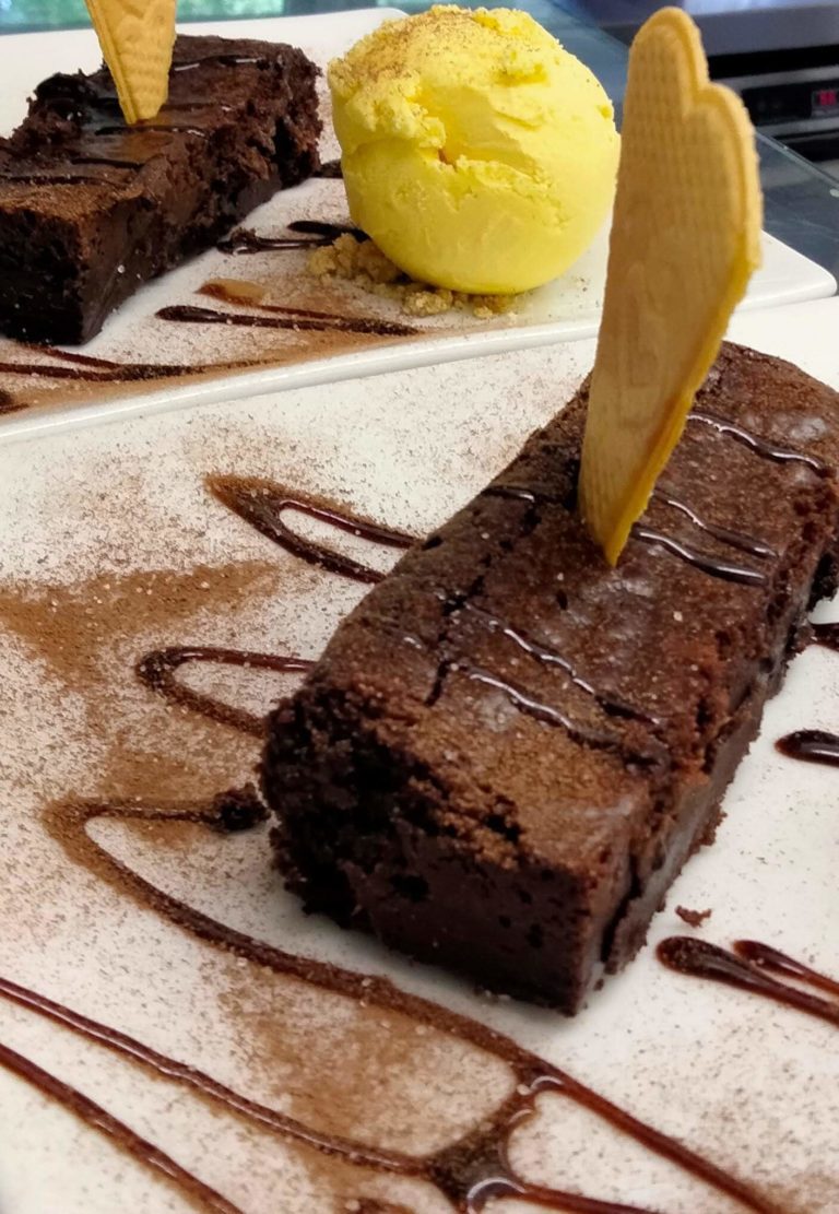 Food and Drink | thecompasses-gomshall.co.uk