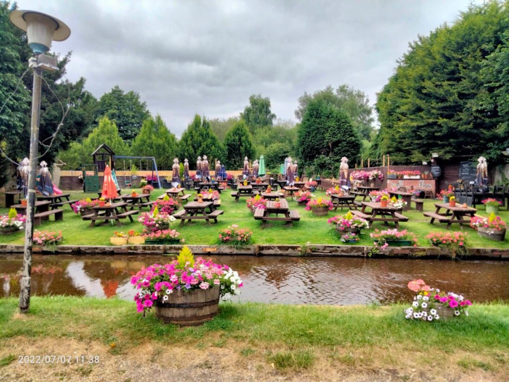 Home | thecompasses-gomshall.co.uk